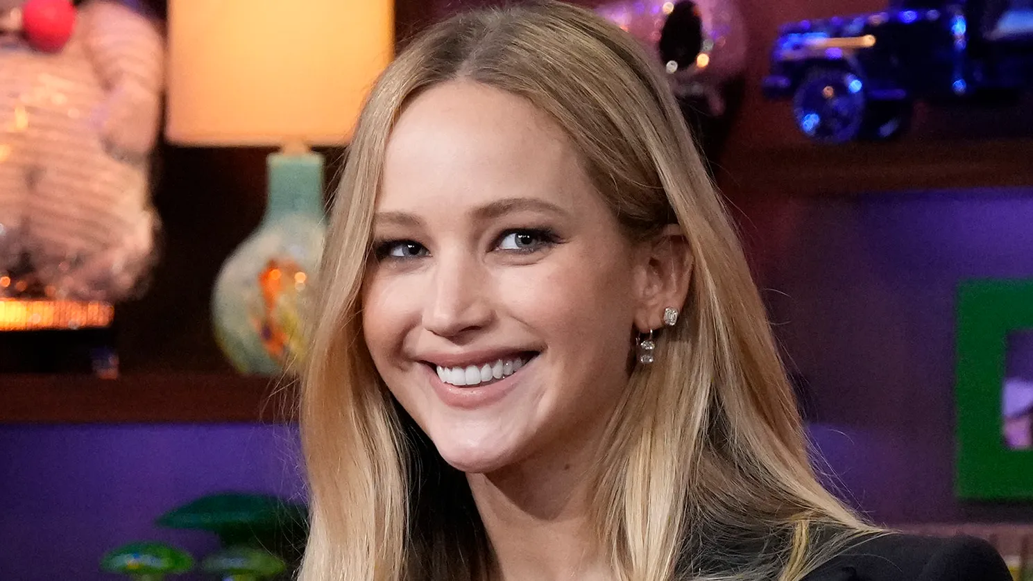 Jennifer Lawrence Teeth: Natural Smile & Visual Identity